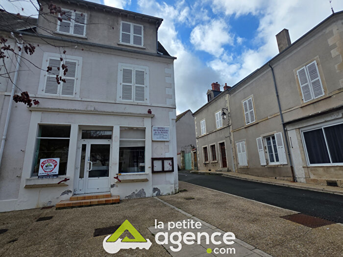 Maison à vendre - Dun-sur-Auron - 12 pièces - 7 chambres