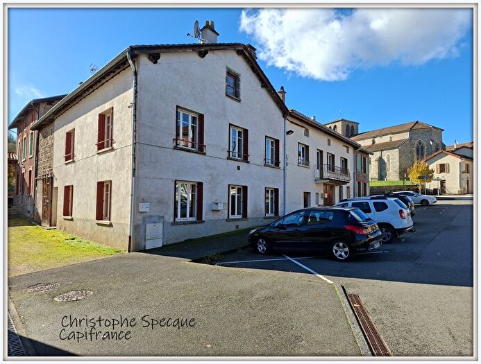 Maison à vendre - Saint-Priest-la-Vêtre - 6 pièces - 4 chambres