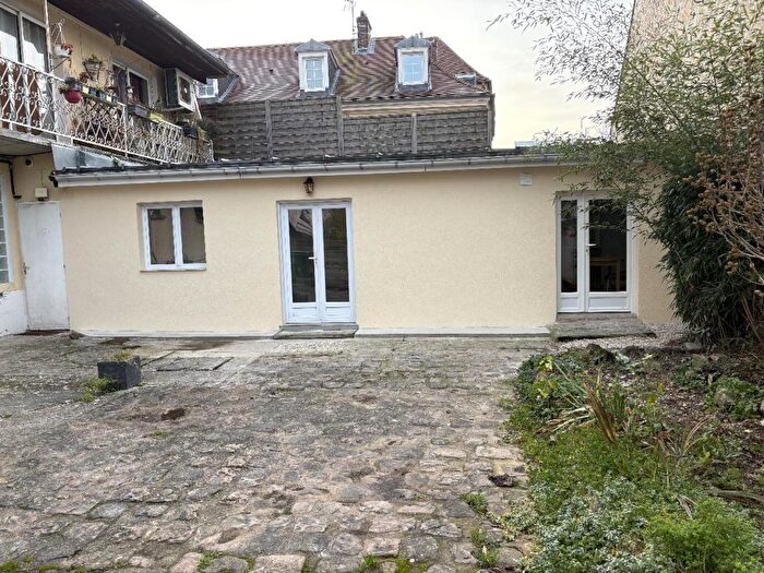 Maison 2 pièces à Viarmes, à louer