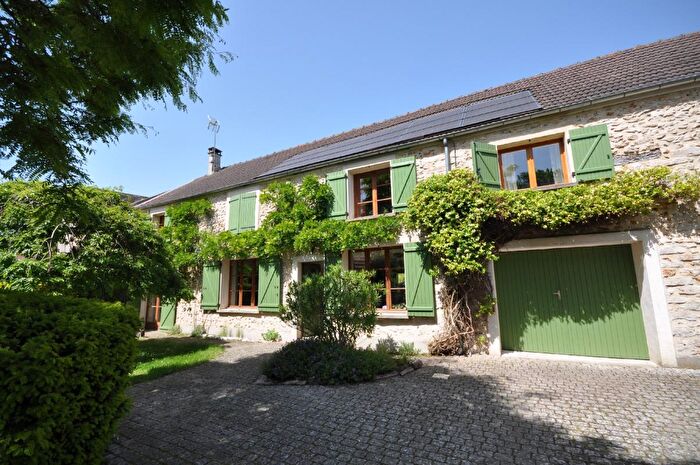 Maison 8 pièces à vendre à Briis-sous-Forges