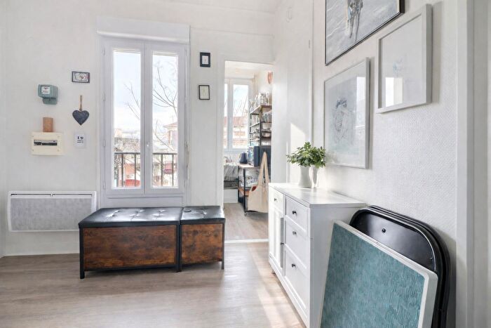 Appartement à vendre - Malakoff, Maison de lEnfant, Guy Moquet - 1 pièce