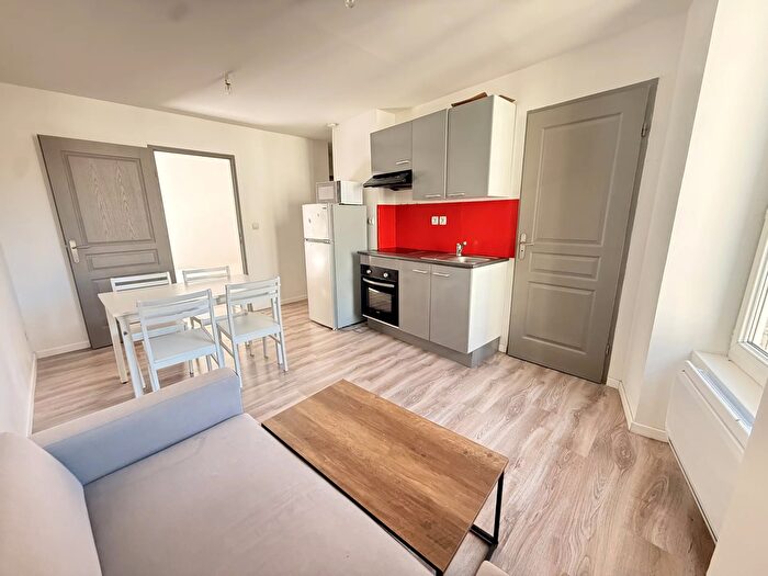Appartement à louer - Nevers, Centre-ville - 2 pièces - 1 chambre