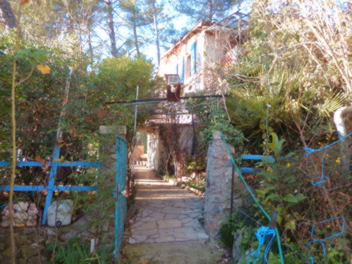 Maison 4 pièces à vendre à Tourves
