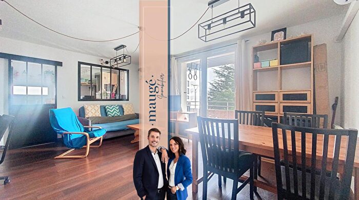 Appartement à vendre - Vénissieux, Pasteur - 3 pièces - 2 chambres