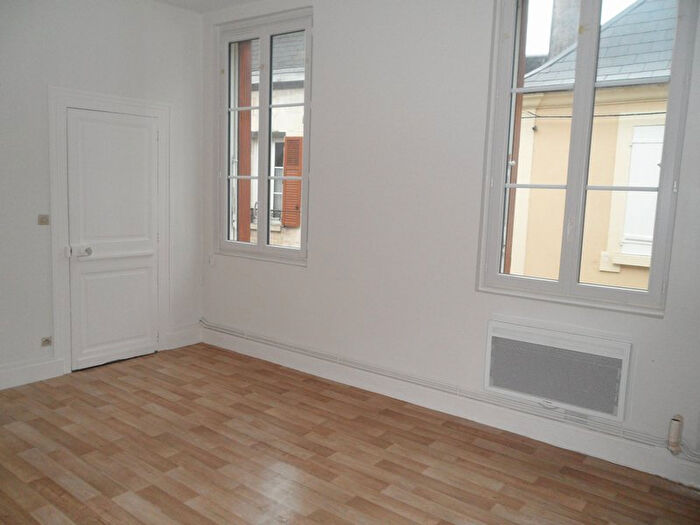 Appartement à louer - Bourges, Centre-ville, Charlet, Lahitolle, Pignoux, Sembat - 2 pièces - 1 chambre