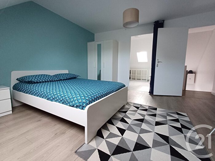 Appartement 4 pièces à Châtellerault, Centre-ville, à louer