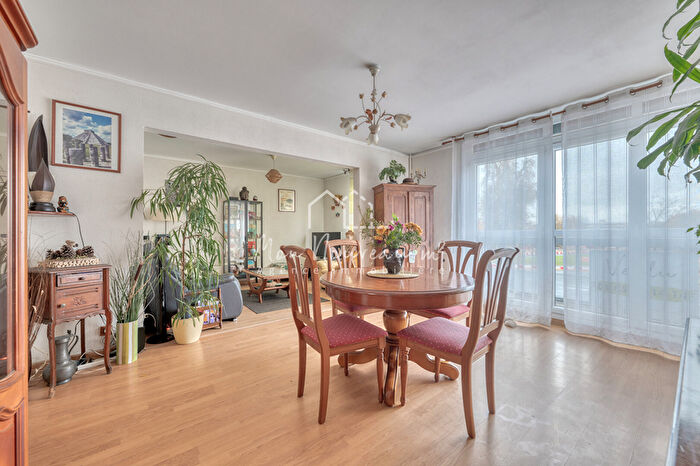 Appartement à vendre - Noisy-le-Grand, Est - 4 pièces - 2 chambres