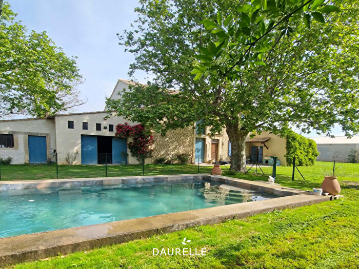 Châteaurenard, Jentelin, Route d'Avignon, Confignes : Maison 5 pièces à vendre