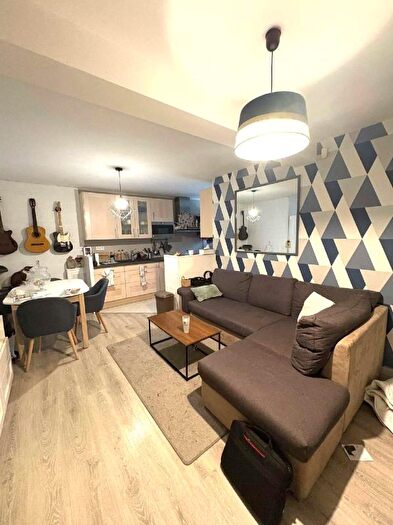 Appartement 2 pièces à Cires-lès-Mello, à louer