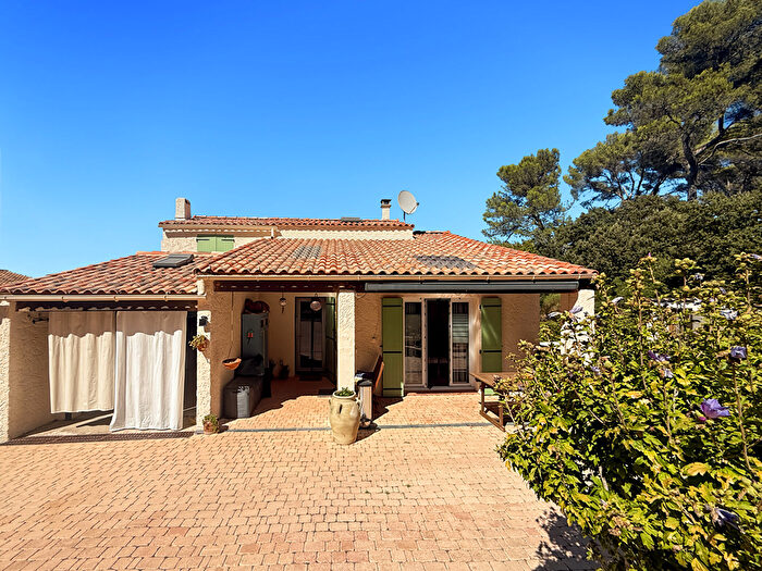 Maison 4 pièces à vendre à Simiane-Collongue