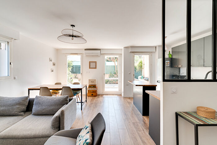 Appartement à vendre - Marseille e , Vielle Chapelle - 4 pièces - 3 chambres