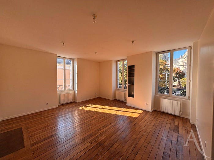 Appartement 3 pièces à Centre Ville-Les Marins, Châteauroux, à louer