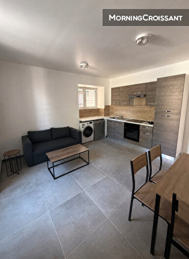 Roanne, Faubourg Paris : Appartement 3 pièces à louer