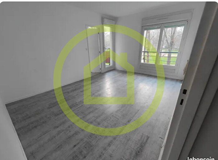 Appartement à vendre - Aulnay-sous-Bois - 3 pièces - 2 chambres