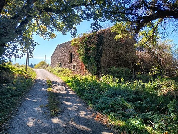 Maison à vendre - La Tourette-Cabardès - 5 pièces - 3 chambres
