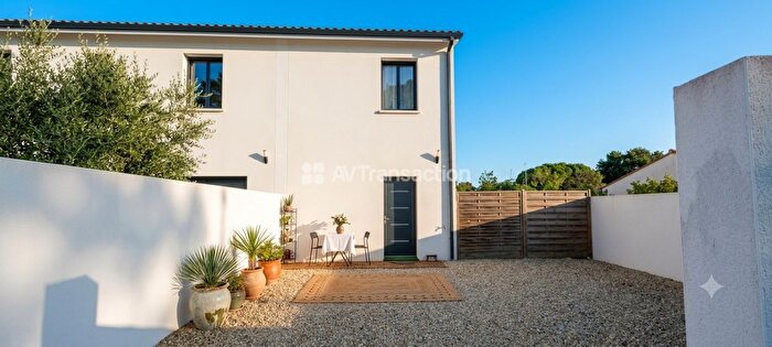 Maison 4 pièces à vendre à Arveyres