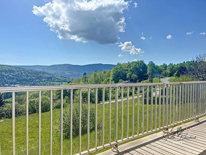 Maison 5 pièces à vendre à Charix