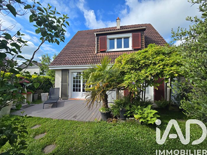 Chelles, Mont-Chalâts, Colline du Fort, La Tuilerie : Maison 6 pièces à vendre