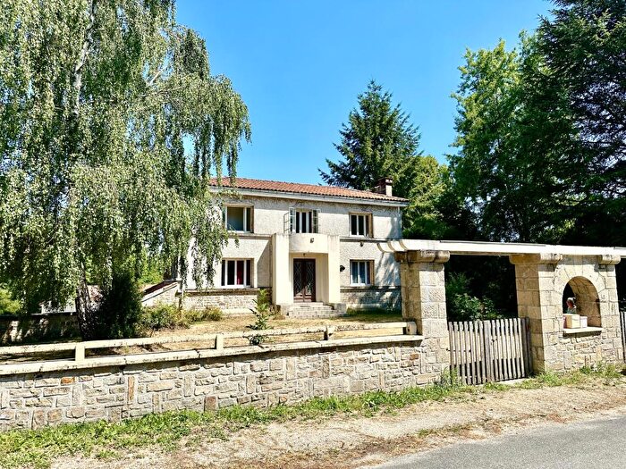 Maison 4 pièces à Sousceyrac, à vendre