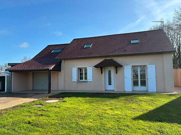 Maison à louer - Yèvres - 4 pièces - 3 chambres