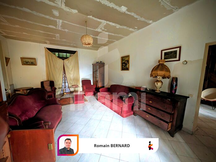 Maison à vendre - Eynesse - 5 pièces - 3 chambres