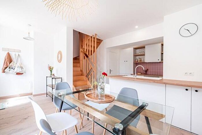 Appartement à louer - Barre-Ormesson, Deuil-la-Barre - 1 pièce