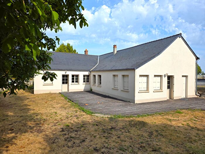 Maison 8 pièces à vendre à Baugé