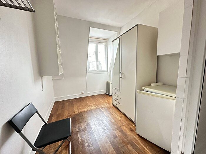 Appartement 1 pièce à louer - Saint Thomas dAquin, Paris 7ème arrondissement