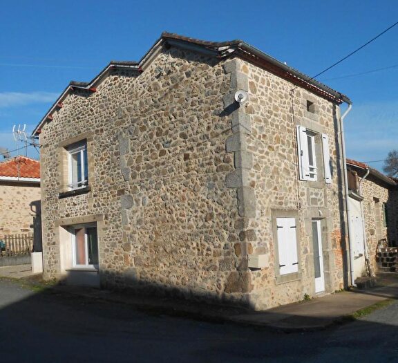Maison à louer - Le Bourdeix - 5 pièces - 3 chambres