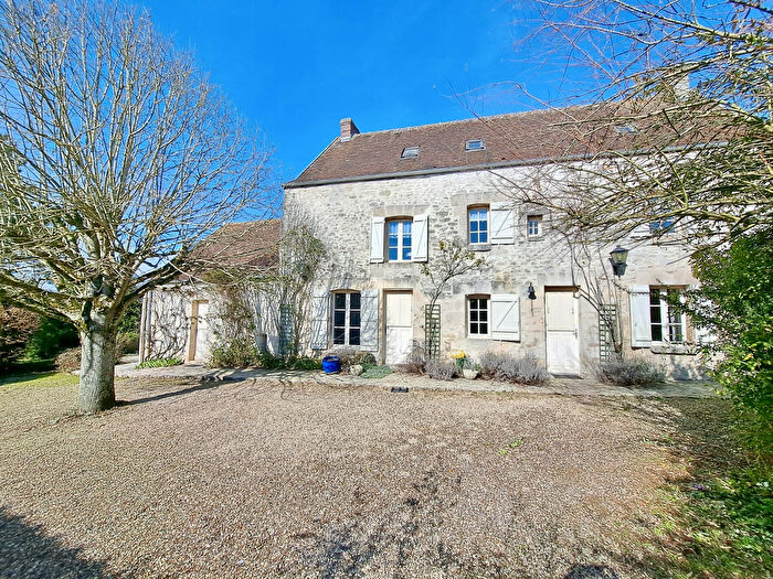 Maison à vendre - Senlis, Centre-ville - 8 pièces - 5 chambres
