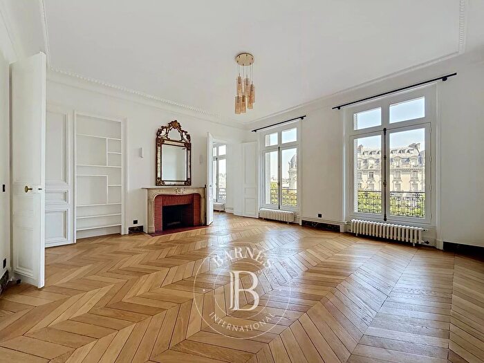 Appartement 8 pièces à Paris 16ème, Muette-Nord, Trocadéro, à louer