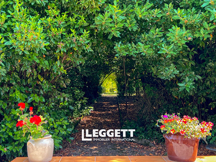 Maison à vendre - Lauzun - 9 pièces - 6 chambres