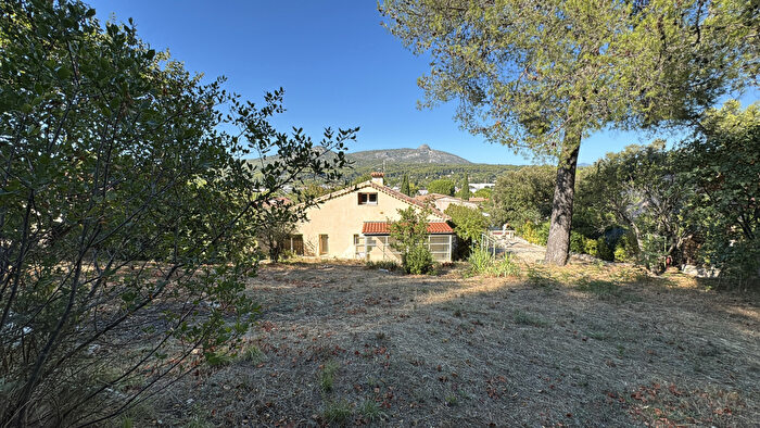 Maison à vendre - Aubagne, Longuillar, Perussone, Charrel - 4 pièces - 3 chambres