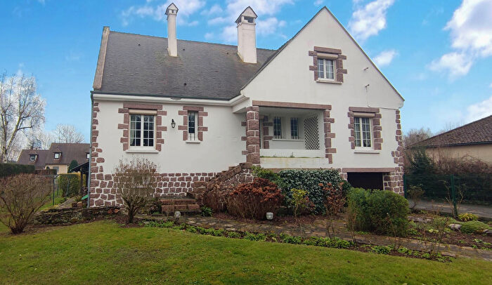 Maison à vendre - Lormaye - 8 pièces - 5 chambres