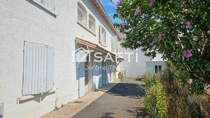 Appartement 6 pièces à Breuillet, à vendre