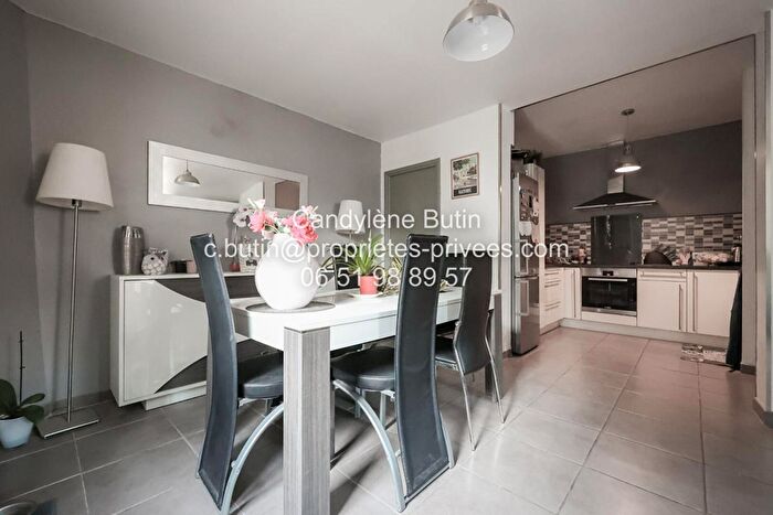 Maisons à vendre et appartements à louer - 1