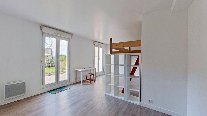 Appartement à louer - Rive Droite, Viroflay - 1 pièce