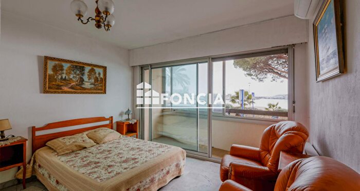 Appartement à vendre - Sainte-Maxime, Centre-ville, Pléiades - 2 pièces - 1 chambre