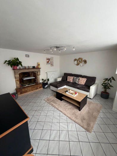 Centre, Valognes : Maison 3 pièces à louer