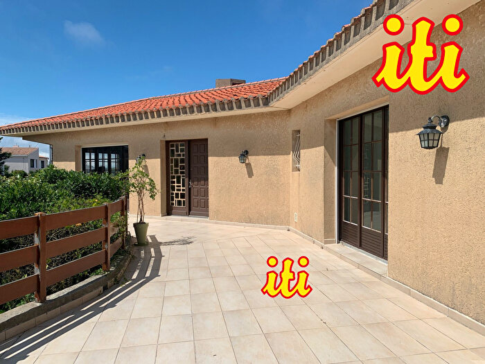 Maison à vendre - Les Sables-dOlonne - 7 pièces - 5 chambres