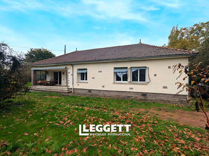 Maison à vendre - Saint-Priest-les-Fougères - 6 pièces - 4 chambres