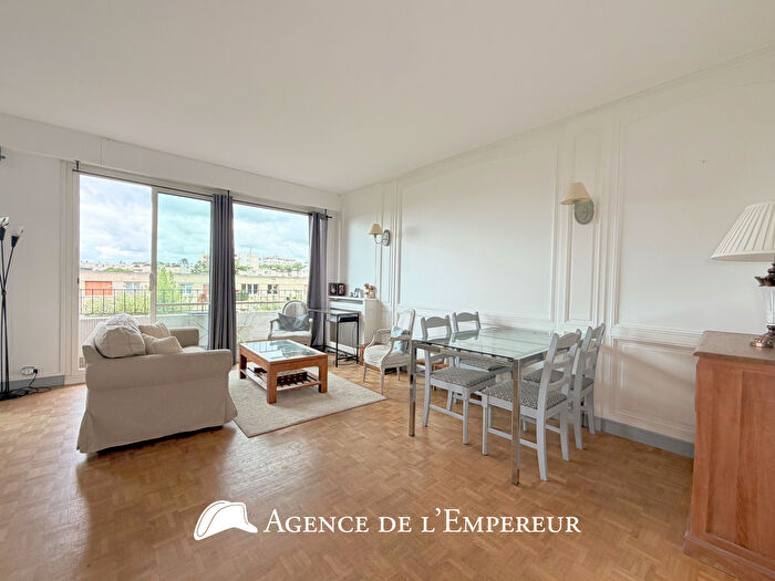 Appartement 4 pièces à vendre à Suresnes, Plateau Ouest