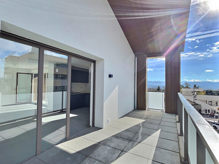 Appartement à vendre - Gex - 4 pièces - 3 chambres