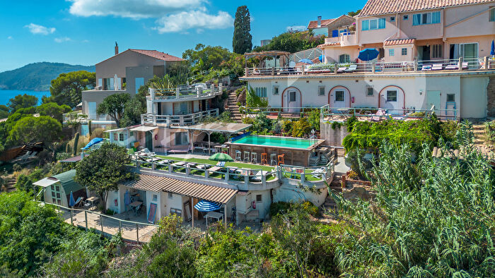Maison 17 pièces à vendre à Hyères, Ile du Levant