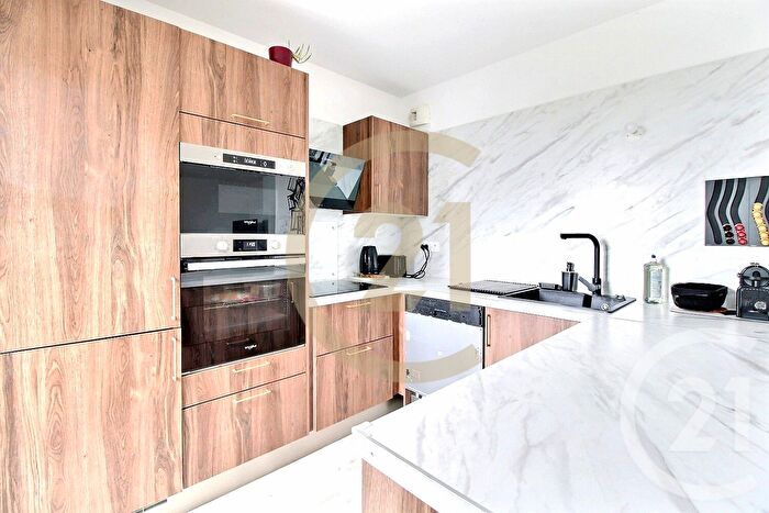 Appartement 4 pièces à vendre à Bobigny, Pont de Pierre
