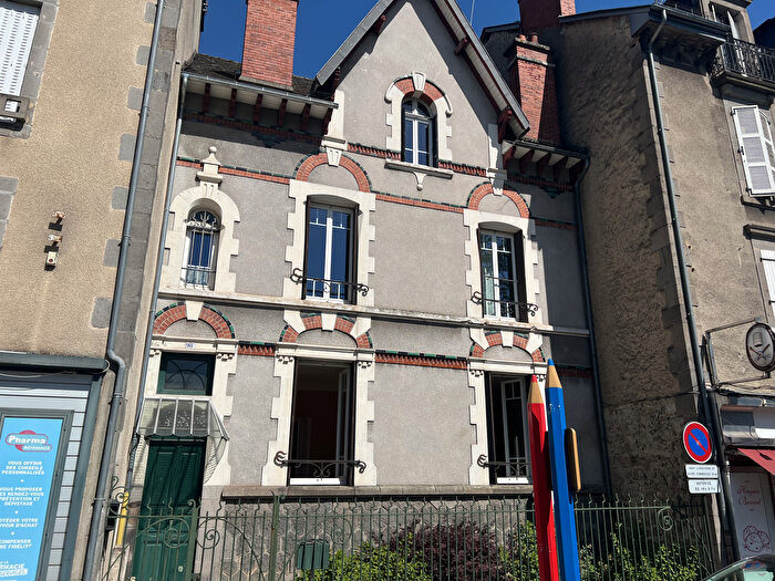 Maison 7 pièces à Aurillac, Belbex, Vialenc, Gare, Patte d'Oie, Escanis, à vendre