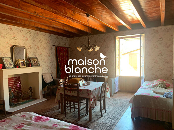 Maison à vendre - Mauzé-sur-le-Mignon - 4 pièces - 3 chambres