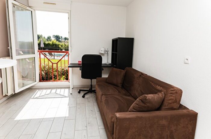 Appartement à louer - Aix-en-Provence, Puyricard, Célony - 1 pièce