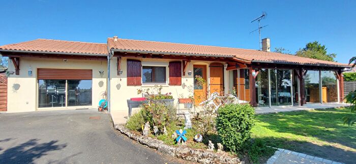 Maison à vendre - Aulnay - 7 pièces - 4 chambres