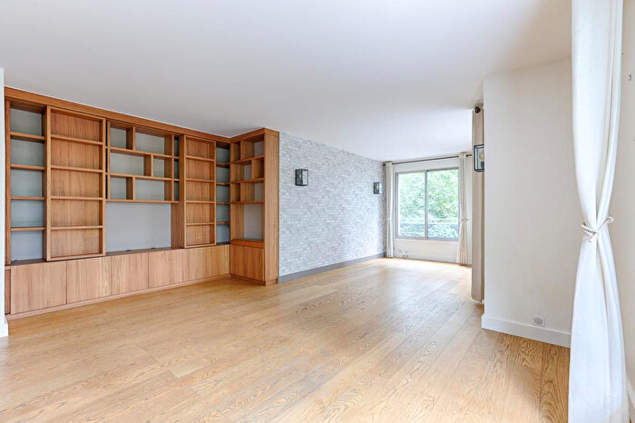 Appartement 4 pièces à vendre - Le Raincy, Gare